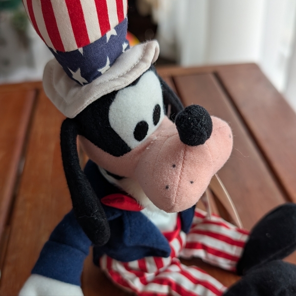 Disney | Toys | Exclusive Disney Parks Uncle Sam Independence Patriot ...